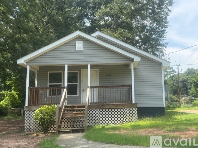 3 BR, 2 BA Apartment 1906 Winget St, Gastonia, NC 28052