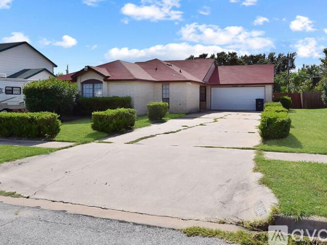 3 BR, 2 BA Apartment 1909 Kingwood Dr, Killeen, TX 76543