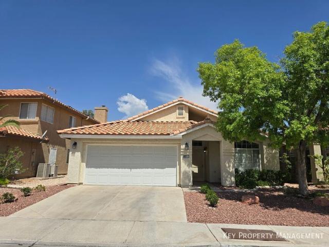 3 BR, 2 BA Apartment 1909 Scenic Sunrise Dr, Las Vegas, NV 89117