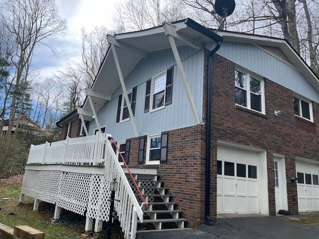 3 BR, 2 BA Apartment 190 Long John Drive, Hendersonville, NC 28791