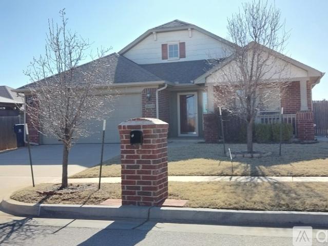 3 BR, 2 BA Apartment 19109 Blanco Dr, Edmond, OK 73012
