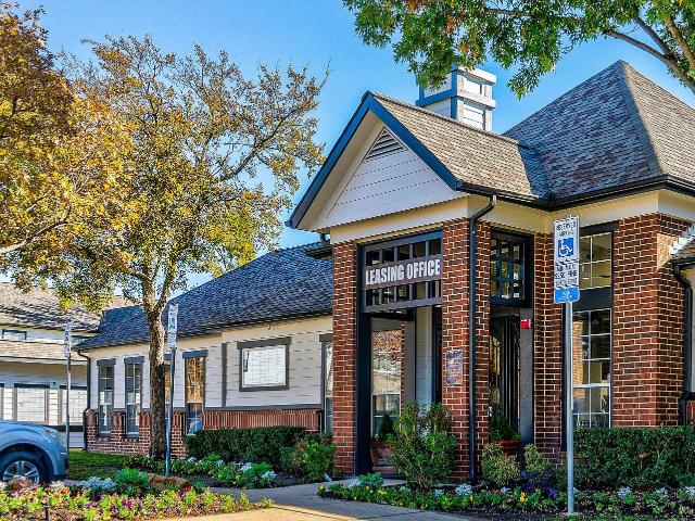3 BR, 2 BA Apartment 191 Duchess Drive Unit 422, Denton, TX 76208
