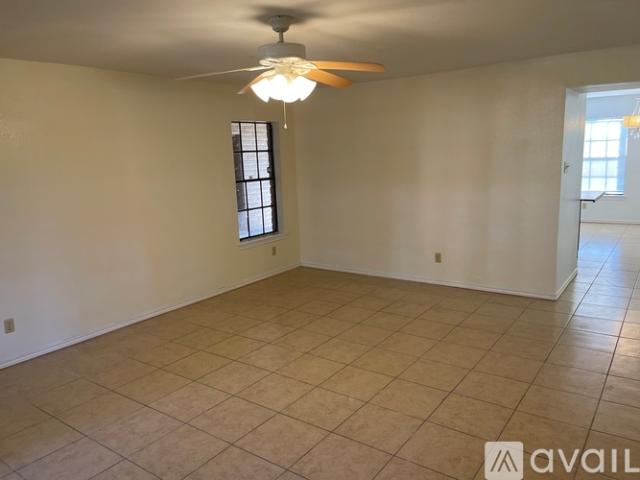 3 BR, 2 BA Apartment 1921 South 8th Street, Unit 10, Mc Allen, TX 78503
