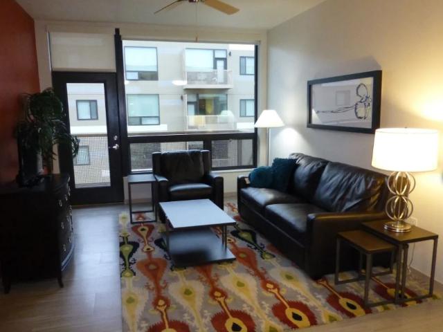 3 BR, 2 BA Apartment 1928 Portland Ave Unit S310, Minneapolis, MN 55404