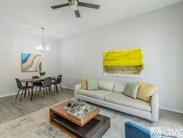 3 BR, 2 BA Apartment 1937 Fox Meadow Trail, Grand Prairie, TX 75052