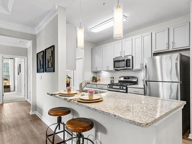 3 BR, 2 BA Apartment 1950 Barrett Lakes Blvd Unit 2128, Kennesaw, GA 30144