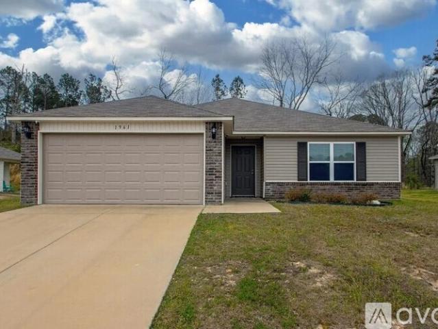 3 BR, 2 BA Apartment 1961 Auburn Hills Dr, Benton, AR 72015