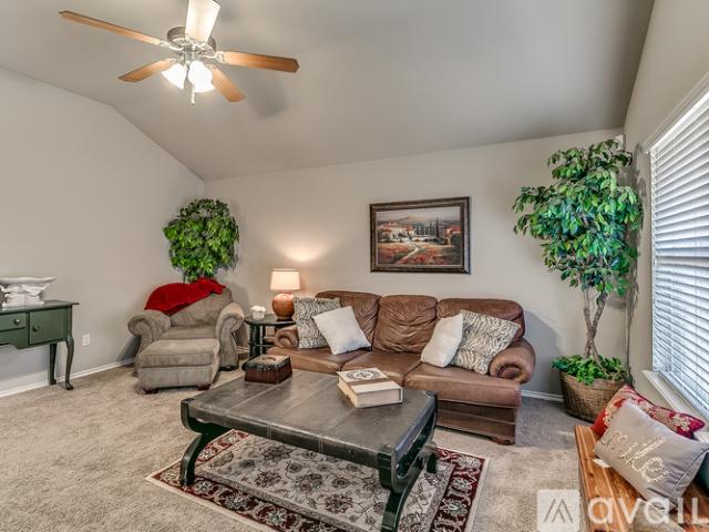 3 BR, 2 BA Apartment 19704 Vivace Dr, Edmond, OK 73012
