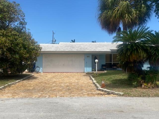 3 BR, 2 BA Apartment 1973 Windward Drive, Lauderdale By The Sea, FL 33062