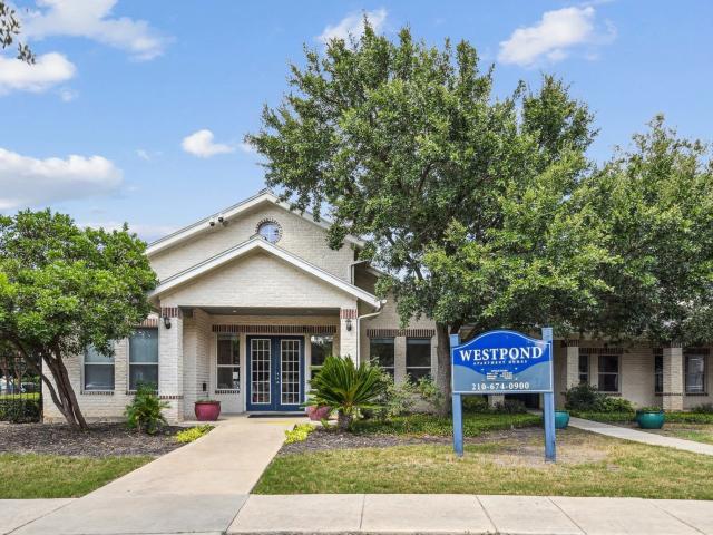 3 BR, 2 BA Apartment 1980 Horal Drive Unit 0122, San Antonio, TX 78227