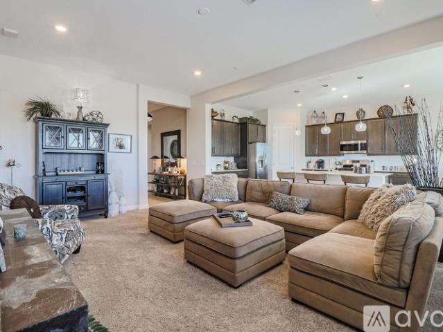 3 BR, 2 BA Apartment 19848 West Monterosa Street, Buckeye, AZ 85396