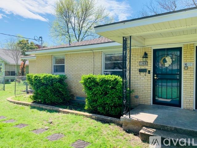 3 BR, 2 BA Apartment 103 Lewis St, Waxahachie, TX 75165
