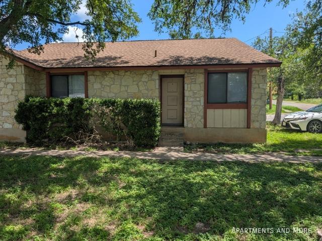 3 BR, 2 BA Apartment 1000 Columbia, San Marcos, TX 78666