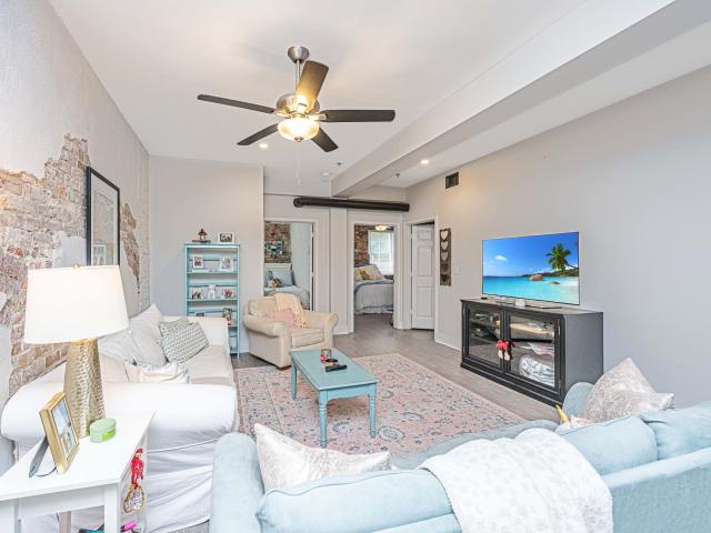 3 BR, 2 BA Apartment 1000 King Street, Charleston, SC 29403