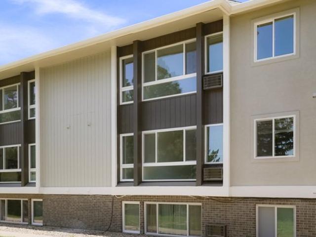 3 BR, 2 BA Apartment 1000 W. Moorhead Circle, Boulder, CO 80305