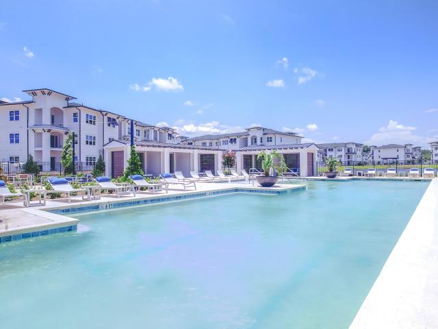 3 BR, 2 BA Apartment 1000 Vintage Brunswick Circle Unit 2107, Brunswick, GA 31525