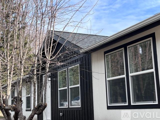 3 BR, 2 BA Apartment 1001 Antles Rd, Cove, OR 97824