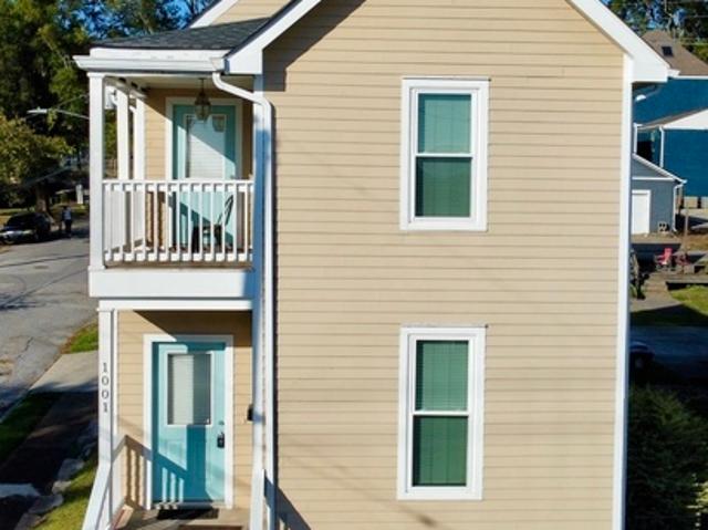 3 BR, 2 BA Apartment 1001 E 11 Th St, Unit Whole House, Chattanooga, TN 37403
