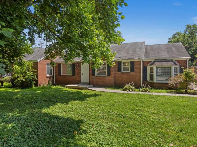 3 BR, 2 BA Apartment 1001 Horseshoe Dr, Nashville, TN 37216