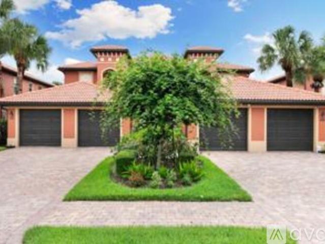 3 BR, 2 BA Apartment 10021 Heather Ln, Unit 803, Naples, FL 34119