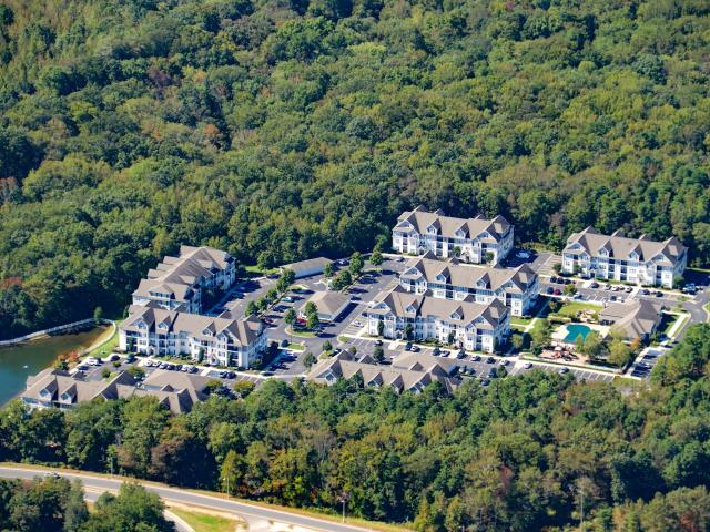 3 BR, 2 BA Apartment 100 Autumn Drive Unit 8302, Neptune, NJ 07753
