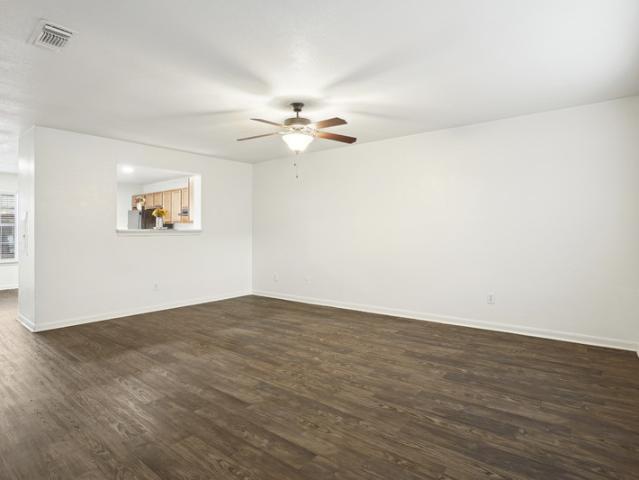 3 BR, 2 BA Apartment 100 Heather Lane Cir Unit 10 10 241, Terrell, TX 75160