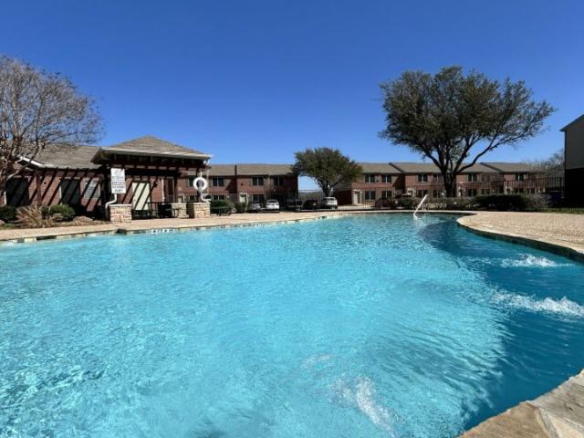 3 BR, 2 BA Apartment 100 Heather Lane Cir Unit 15 15 419, Terrell, TX 75160