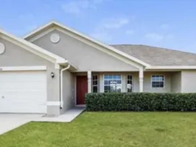 3 BR, 2 BA Apartment 100 NW 30th St, Cape Coral, FL 33993