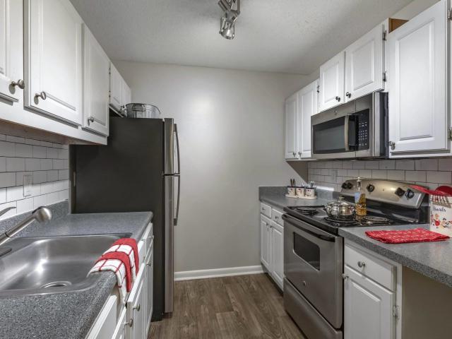 3 BR, 2 BA Apartment 100 Peachtree Station Cir Unit 102, Peachtree City, GA 30269