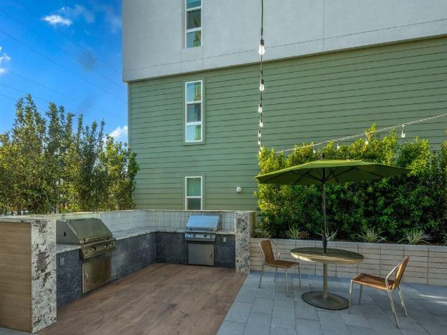 3 BR, 2 BA Apartment 100 S. Zoo Lane Unit 1 363, Santa Ana, CA 92701