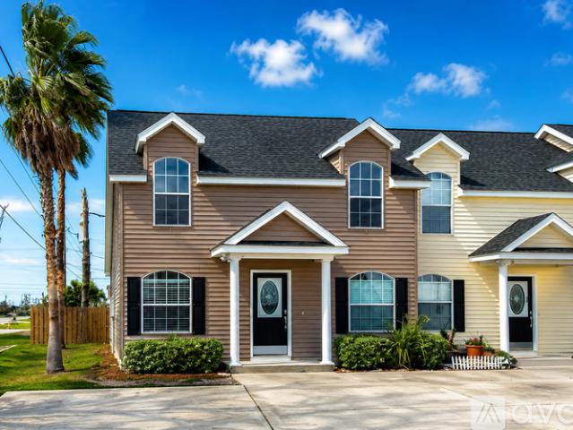3 BR, 2 BA Apartment 1016 15th St, Unit 1A, Mexico Beach, FL 32456