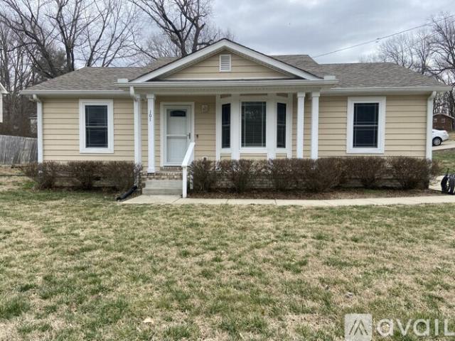 3 BR, 2 BA Apartment 101 Birch St, Dickson, TN 37055