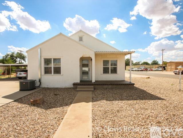 3 BR, 2 BA Apartment 1020 Calhoun St, Clovis, NM 88101