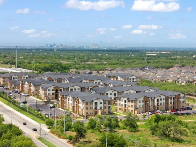 3 BR, 2 BA Apartment 10210 South Zarzamora Street Unit 3 beds, 2 baths, $1200, San Antonio, TX 78224