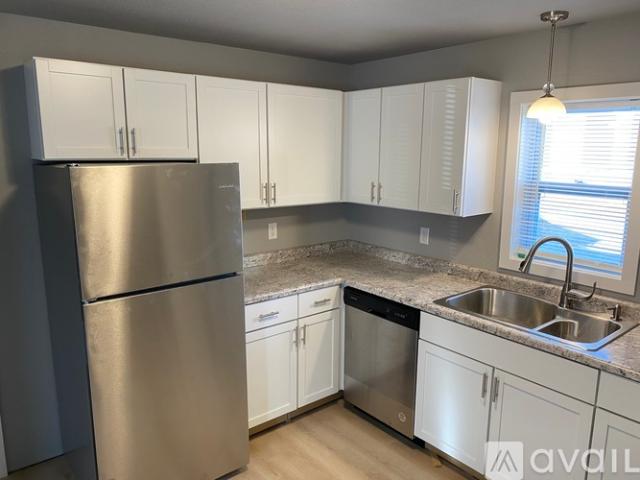 3 BR, 2 BA Apartment 1024 St Clair Ave, Sheboygan, WI 53081