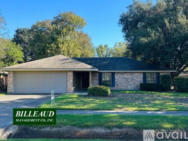 3 BR, 2 BA Apartment 102 Cindy Dr, Lafayette, LA 70508