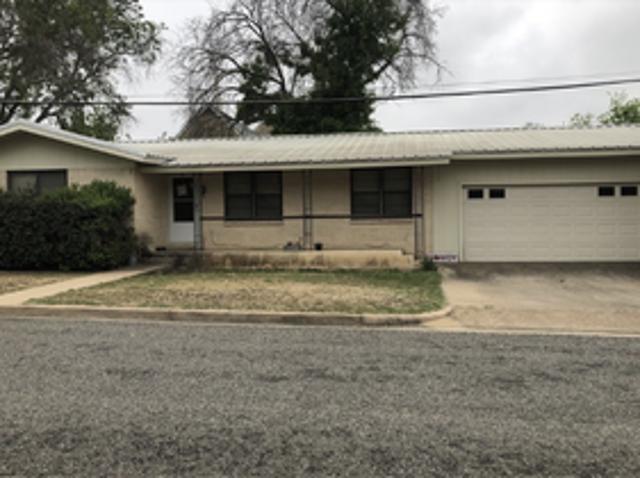 3 BR, 2 BA Apartment 102 East Wallace, Llano, TX 78643
