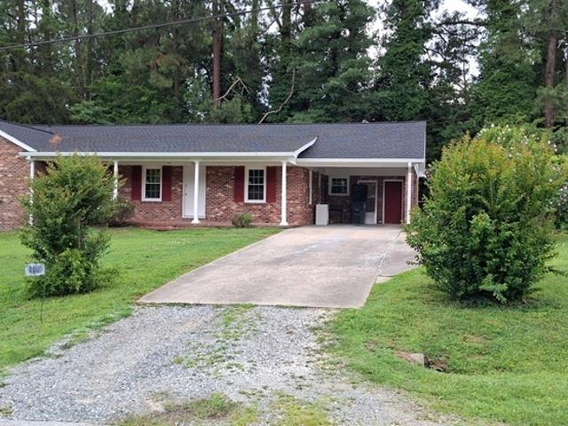 3 BR, 2 BA Apartment 102 Fairfield Drive, Clarksville, VA 23927