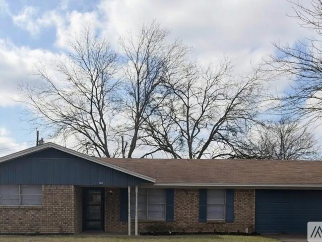3 BR, 2 BA Apartment 102 Forest Lane, Hillsboro, TX 76645