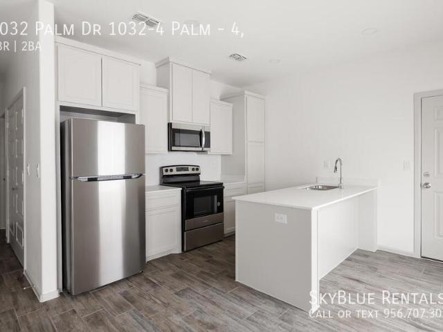 3 BR, 2 BA Apartment 1032 Palm Dr 1032 4 Palm, Alamo, TX 78516