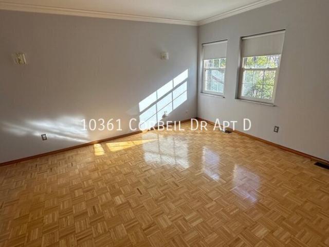 3 BR, 2 BA Apartment 10361 Corbeil Dr Apt D, Saint Louis, MO 63146