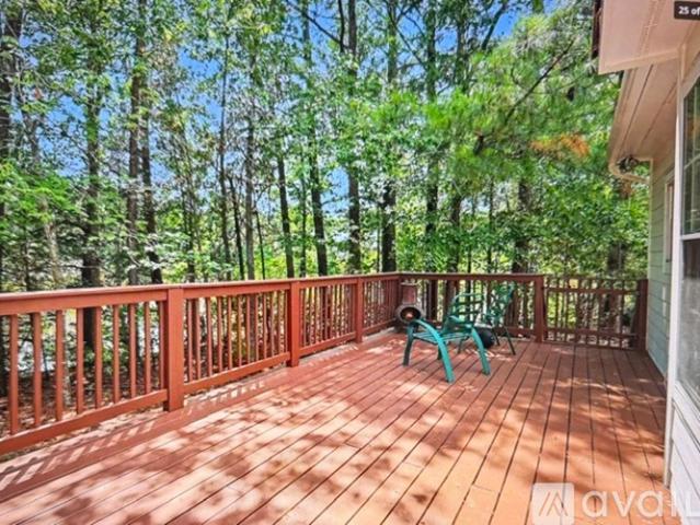 3 BR, 2 BA Apartment 107 Bay Colony Court, Chapel Hill, NC 27517