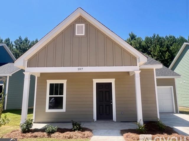 3 BR, 2 BA Apartment 107 Lenox Circle, LaGrange, GA 30241