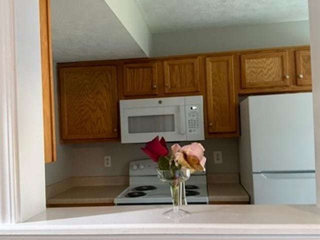 3 BR, 2 BA Apartment 1043 Stonecrest Ct, Unit B, Lawrenceburg, KY 40342