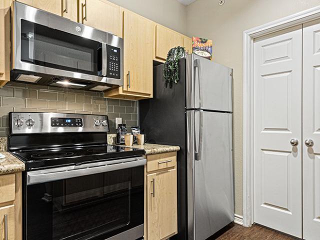 3 BR, 2 BA Apartment 10501 North Beach Street Unit 0317, Keller, TX 76244