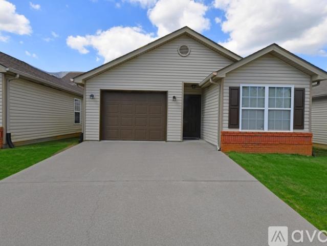 3 BR, 2 BA Apartment 10579 Missoula Way, Knoxville, TN 37932