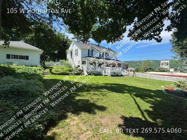 3 BR, 2 BA Apartment 105 W Houghton Ave, Houghton, MI 49931