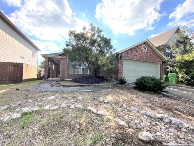 3 BR, 2 BA Apartment 10602 Weathering Run, San Antonio, TX 78254