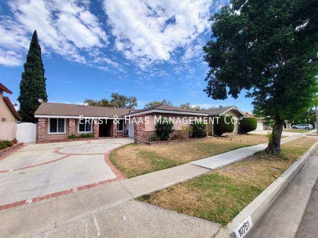 3 BR, 2 BA Apartment 10751 Andy St Cerritos, CA 90703