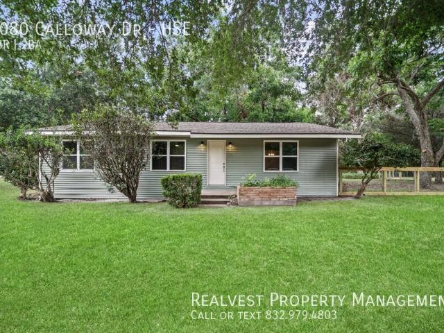 3 BR, 2 BA Apartment 2122 Stadium Drive, Alvin, TX 77511